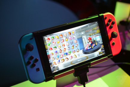 Switch 发售一个月就卖出近300万台，将推出年费20美元联网服务-36氪