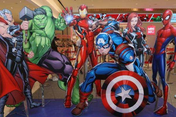 市值400亿，十元店IPO：85后女员工身家5亿-36氪