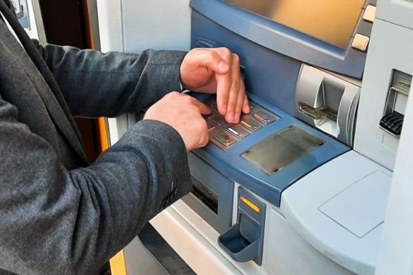 你有多久没用过ATM了？-36氪