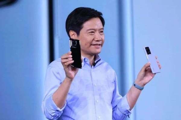 4999 起，小米 MIX 4 发布，还有价格屠夫 OLED 电视，生产力平板和一条狗-36氪