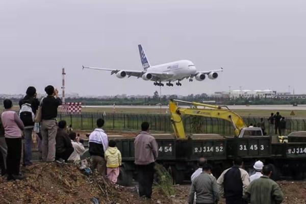 南航A380退役，世界最大飞机进入“飞机坟场”-36氪