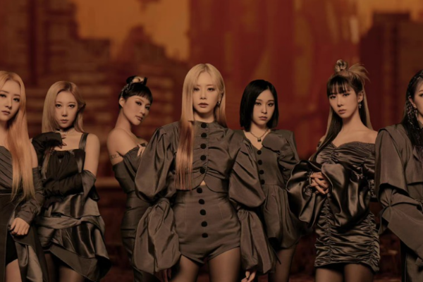 人均百万实体销量时代，K-Pop团体为何热衷“廉价盘”？-36氪