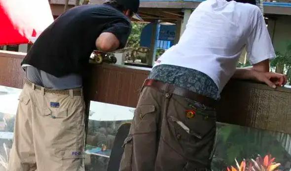 自从拿捏了sagging露臀风，内裤都想一天换三条-36氪