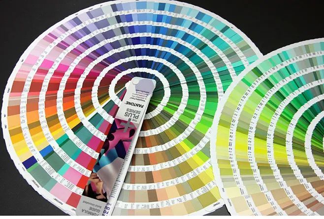 垄断颜色，Pantone赢麻了-36氪