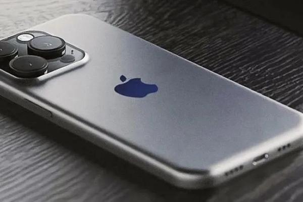 告别 Lightning 接口，iPhone 15 终于用上 USB-C-36氪