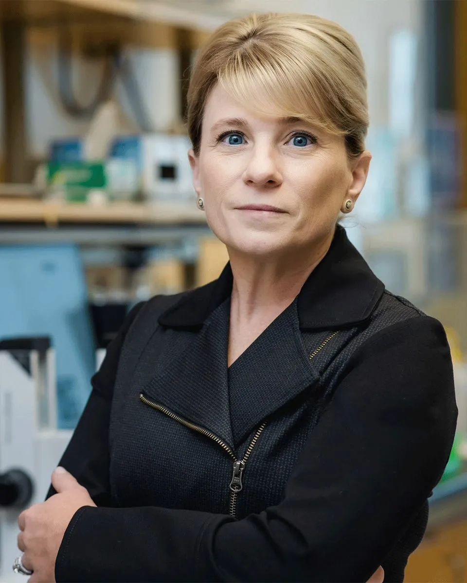 独家专访扎克伯格夫妇：人类距离摆脱所有疾病还有多远？或许不到100年-36氪