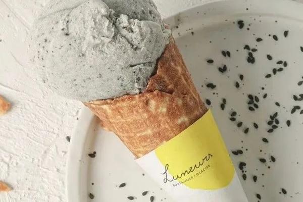 风暴眼里的Luneurs，宝马MINI热搜下还有更多非议-36氪