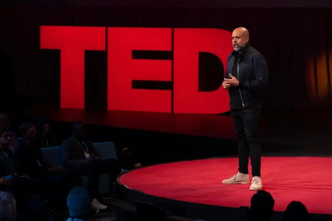 深度：苹果会通过AR眼镜迎来AI未来吗？-36氪