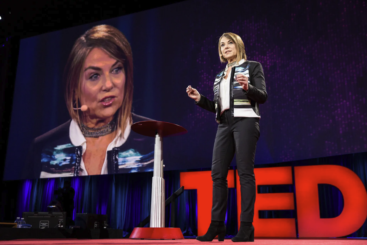 风靡美国的亲密关系治疗师：从你的卧室到全球媒体公司-36氪