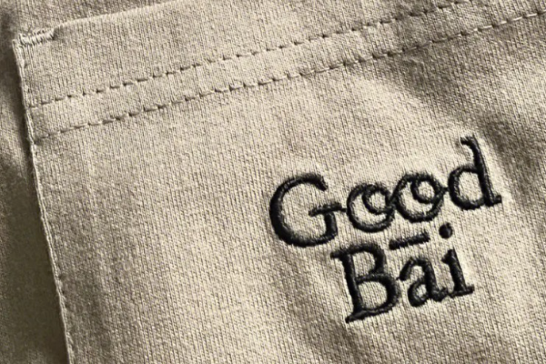 GOODBAI排队7小时、薛之谦大卖5万件，明星潮牌还是好生意？-36氪