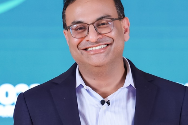 星巴克首位空降CEO：我现在有了中文名字-36氪