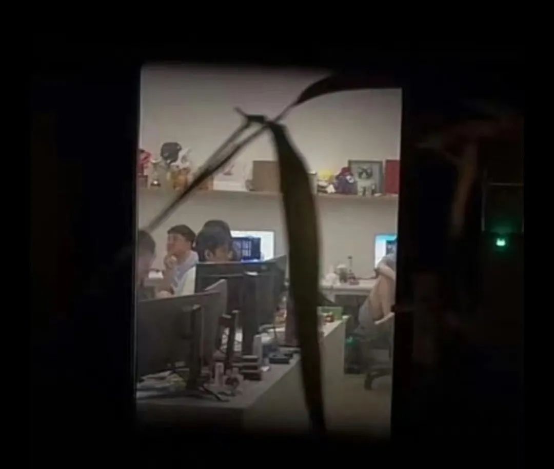 百万人上树、55亿热度，Uzi连接EDG“破防了”-36氪