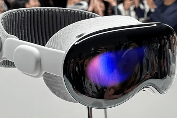 售价25000元，苹果这款VR眼镜给了中国玩家哪些启示？-36氪