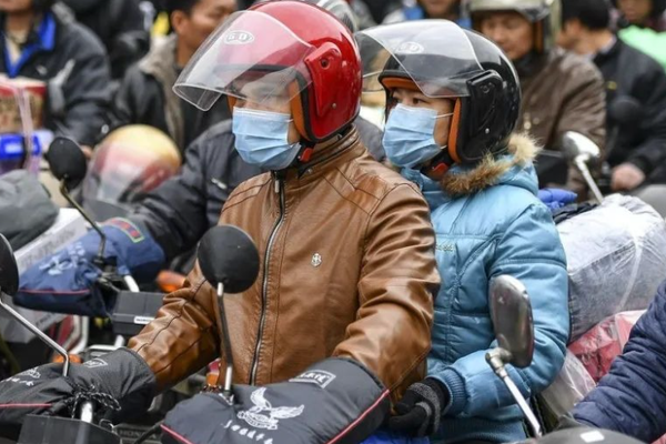 中国禁摩史：为汽车工业让路的30年-36氪