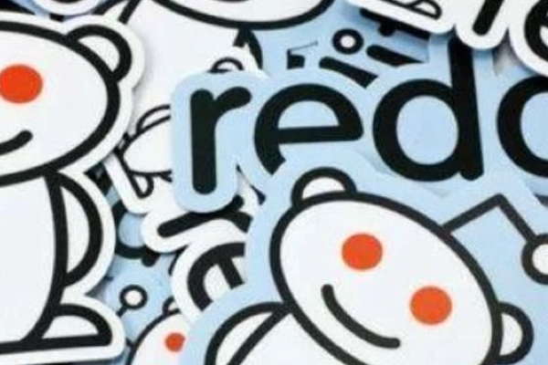 “美国贴吧”Reddit被用户“定向爆破”，CEO却有恃无恐-36氪