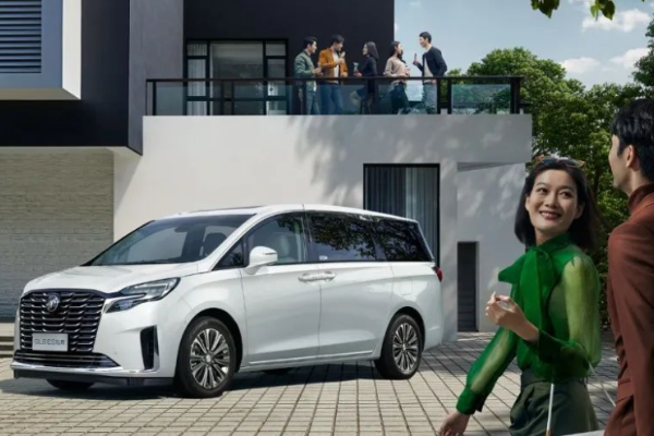 MPV：中产第三空间的新选择-36氪