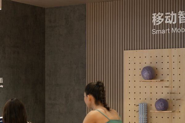 UDE 2023观察：卷完技术，国产显示品牌开始卷生态了-36氪