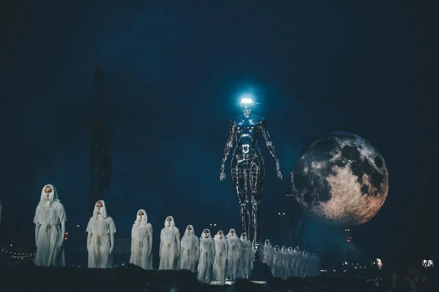 她的演唱会，太到位了-36氪