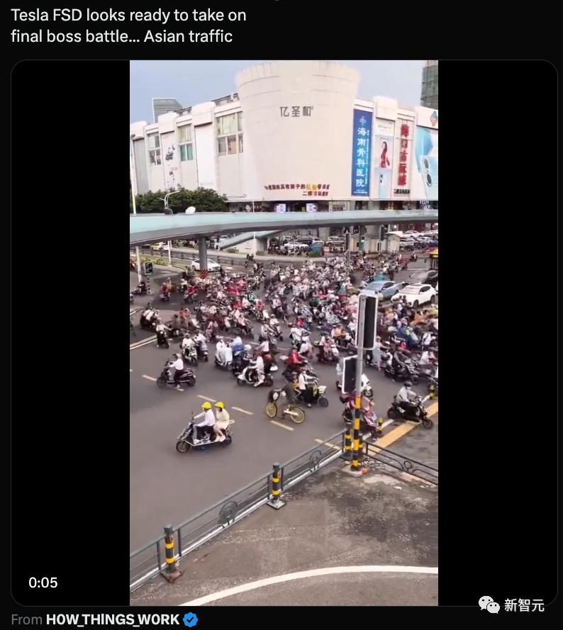 马斯克直播试驾特斯拉FSD V12，世界首个端到端AI自动驾驶，1万块H100训练-36氪