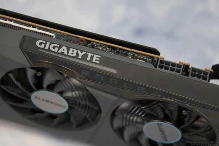 甜品级新选择，AMD Radeon RX6750 GRE首发评测-36氪