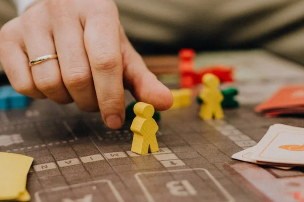 QuestMobile 2023全景生态流量秋季报告：351个应用月活超千万，小程序加持中小玩家变现，平台拼杀“内生+外扩”模式-36氪