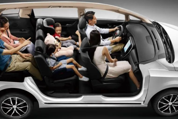有钱的多子女家庭，催生MPV造车热-36氪