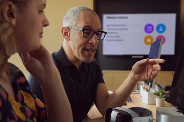 Vision Pro 二代曝光-36氪