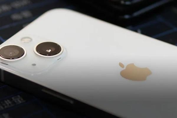 「小屏旗舰」的喧嚣过后，当初那些 iPhone 13 mini 都怎么样了？-36氪