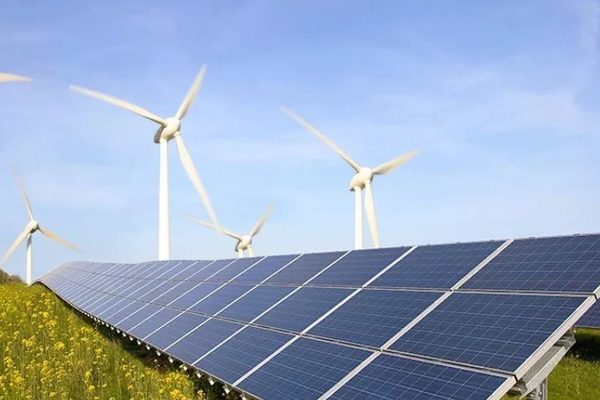 市值180亿，33岁海归博士7年干出一个IPO-36氪