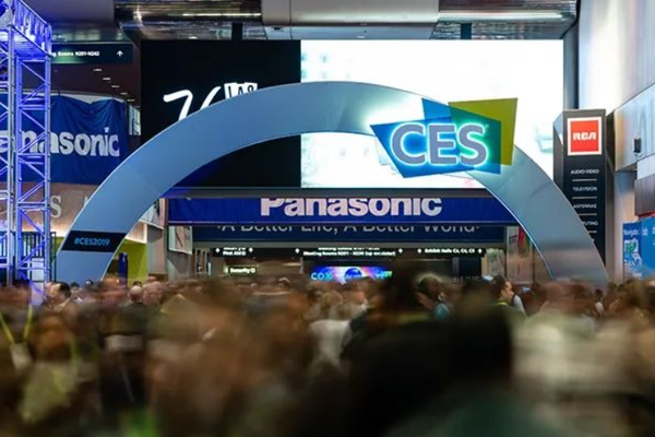 CES汽车秀熄火，中国飞行汽车、9K车机屏踢馆，欧美日车企都很低调-36氪