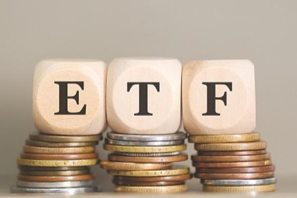 权益债券大宗商品“万物皆可ETF”，2023沪市ETF成交逾21万亿居亚洲第一-36氪