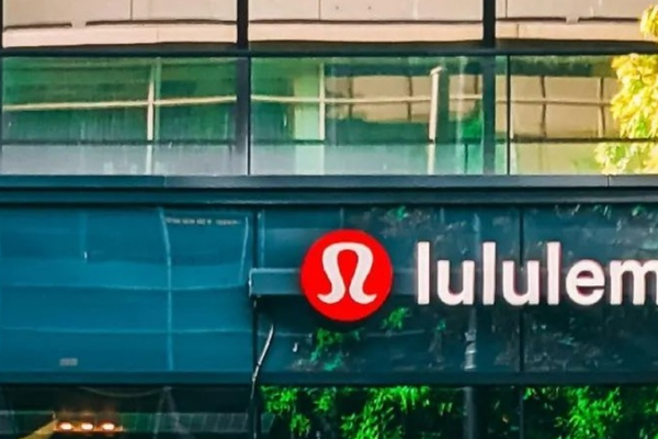 lululemon围猎“县城贵妇”-36氪