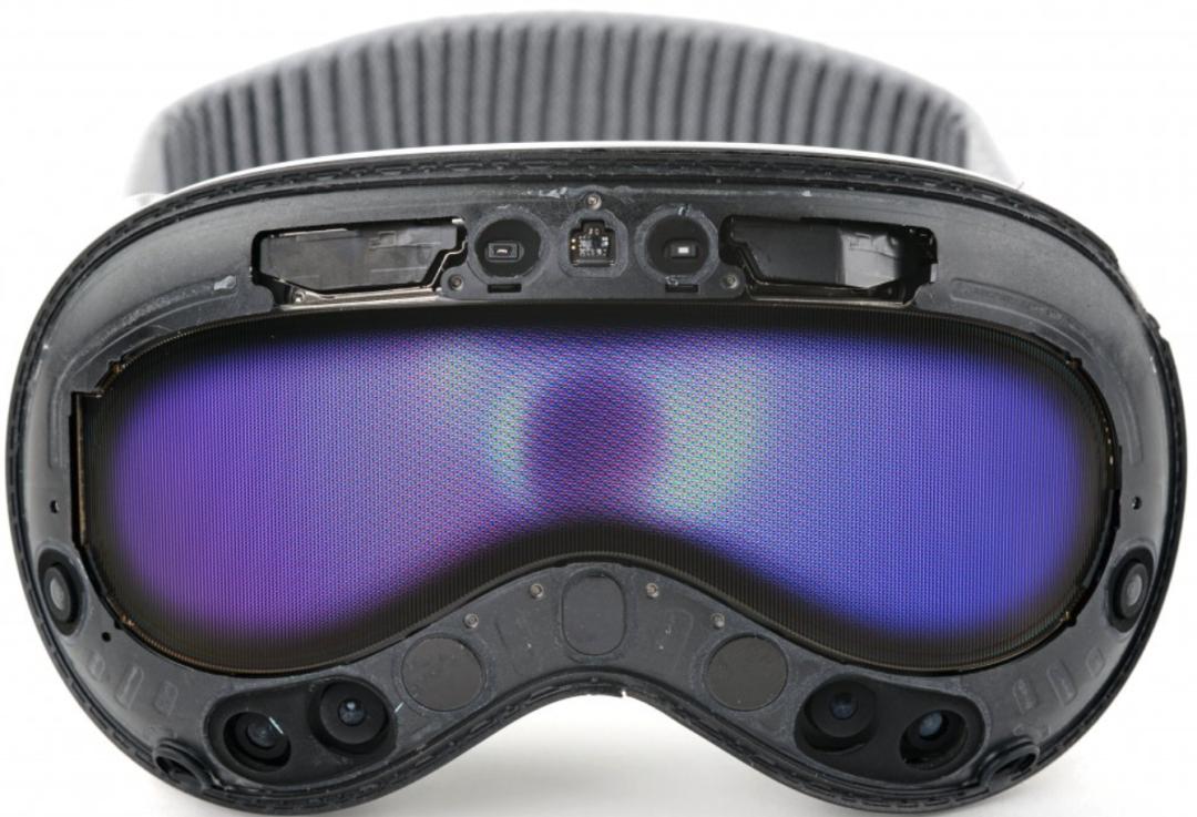 Vision Pro 凭什么卖到 2.5 万元？外媒最新披露零部件芯片、显示屏等成本高达 44%-36氪