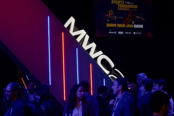 10万步暴走MWC，我们总结了12个关于未来的答案-AITOP100,AI资讯