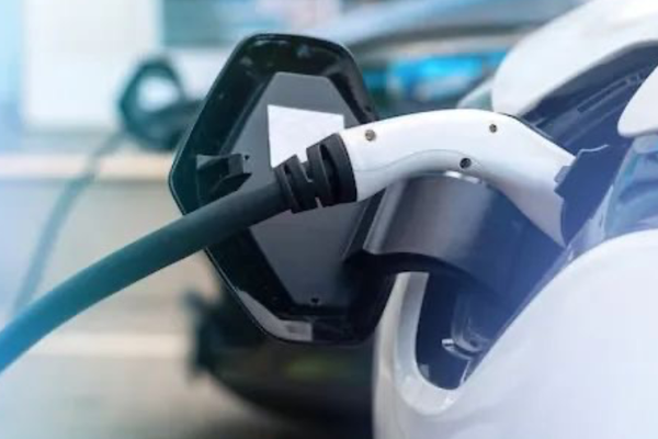 为什么大厂都在「卷」800V？-36氪