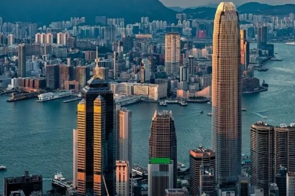 KKR正式任命一位香港女将-36氪