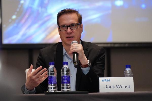 英特尔Jack Weast：竞争是好事，让中国电动汽车强大 | 北京车展-36氪