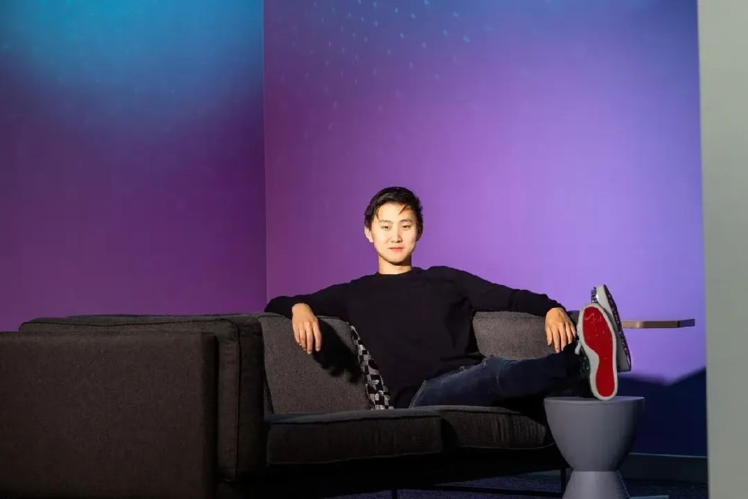 Alex Wang重获世界上最年轻白手起家亿万富豪称号-36氪