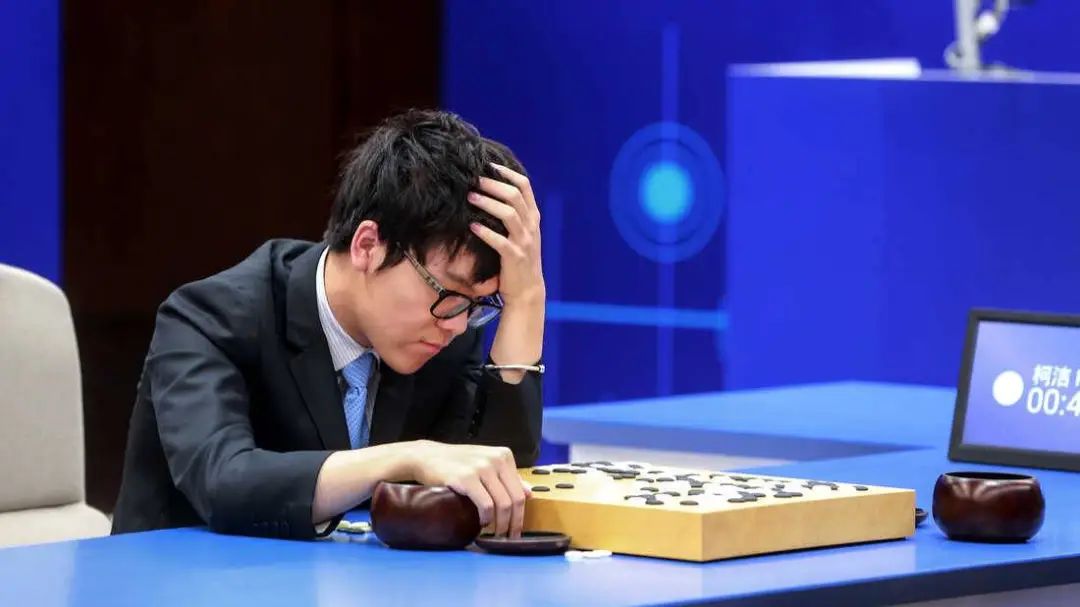 被 AlphaGo 击败的李世石，用 8 年重建崩塌的世界-36氪