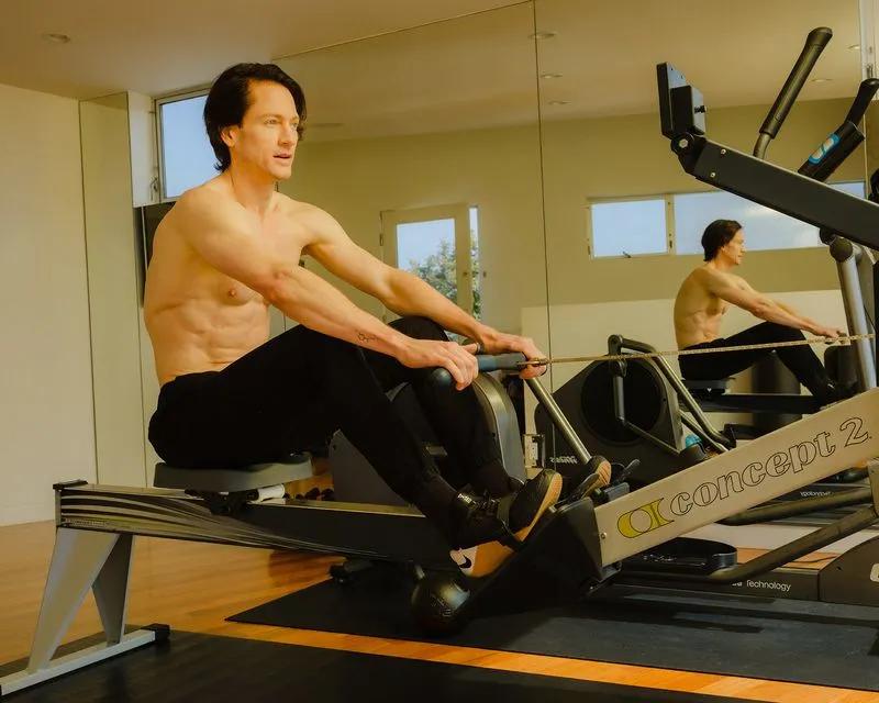 世界上第一个成功返老还童的男人-36氪