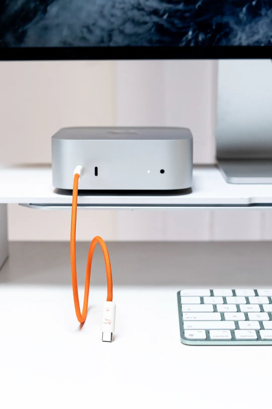 全新 Mac mini 的 Type-C 接口能供电了？实测后，我们发现了苹果的秘密-36氪