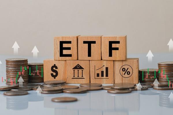 Struggling to Choose ETFs? E Fund Explains Four Major Classifications