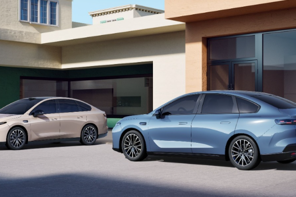 零跑B01上海车展全球首秀：0.197Cd风阻定义东方破风美学-36氪