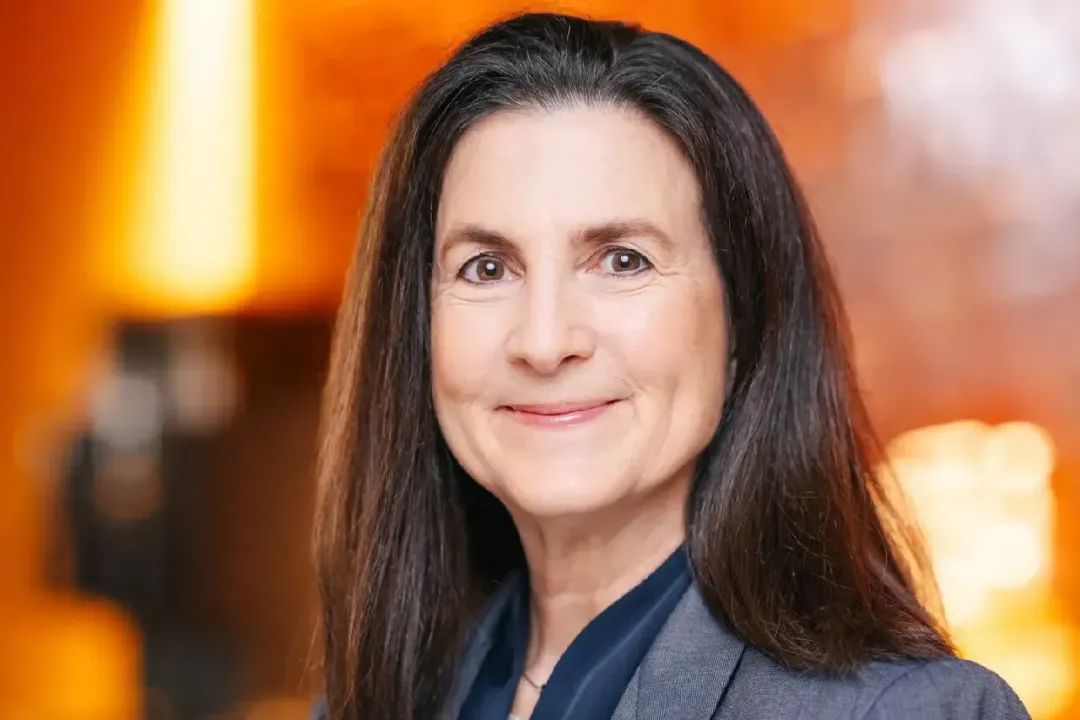 今天，星巴克CEO在首季业绩出炉后说中国新帅及团队“做得非常出色”；他还说咖啡今年都不涨价-36氪